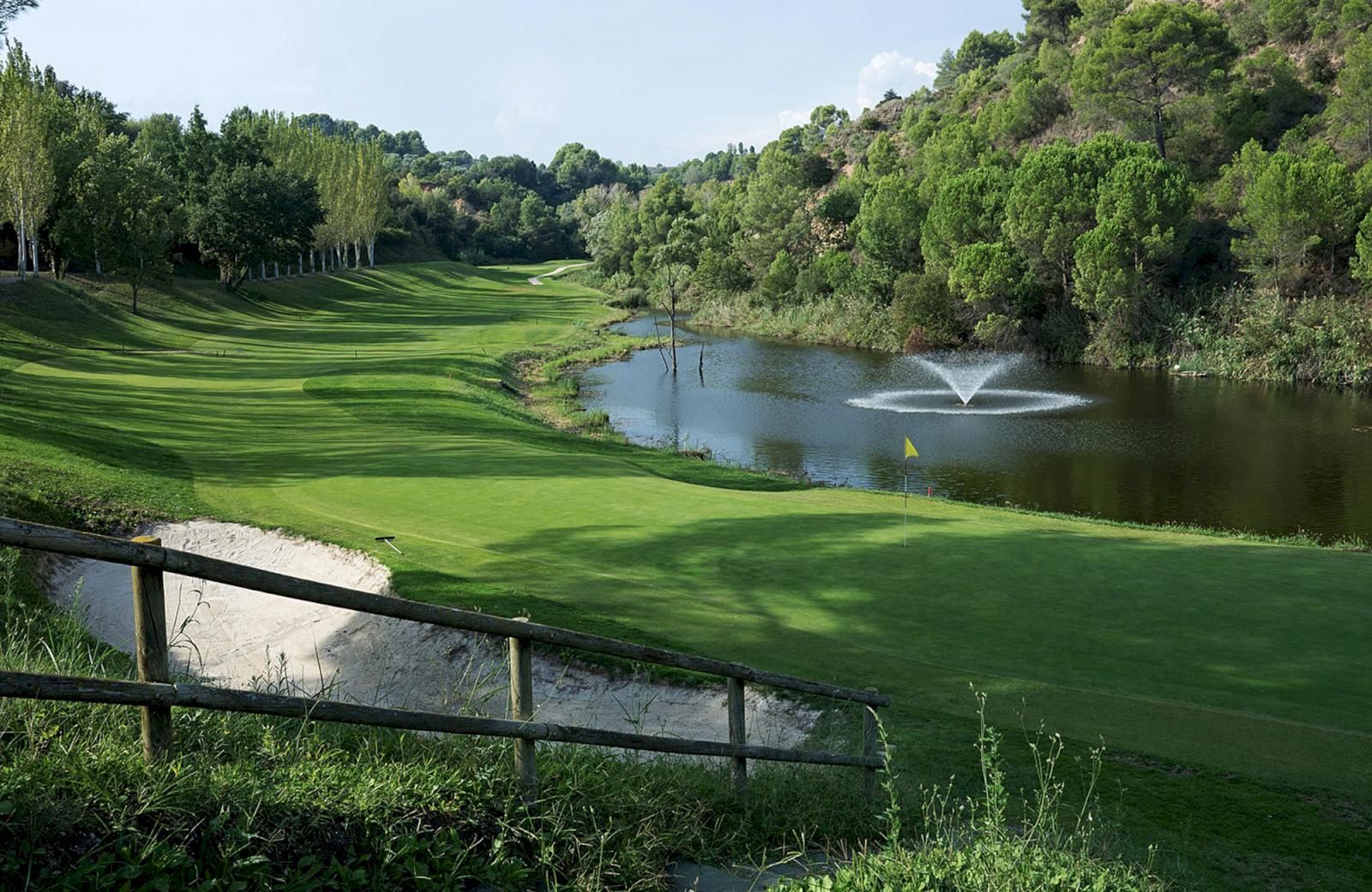 Här spelar du spanska toppbanor till halv greenfee