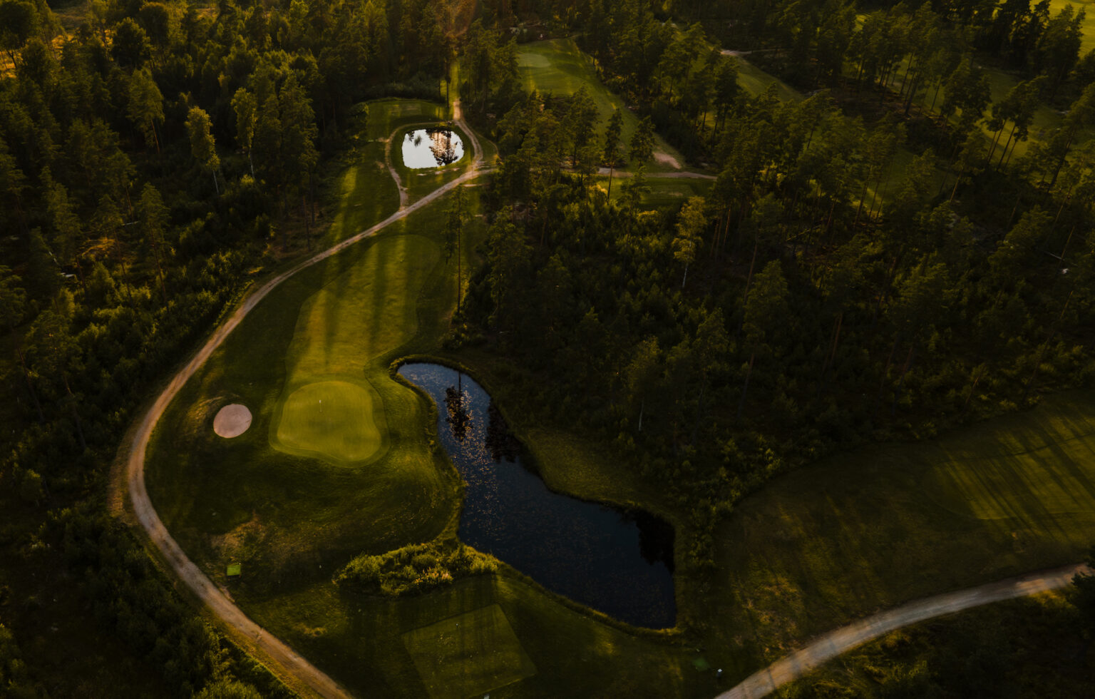 Upplev golf i toppklass på Karlstad GK – Värmlands största golfklubb