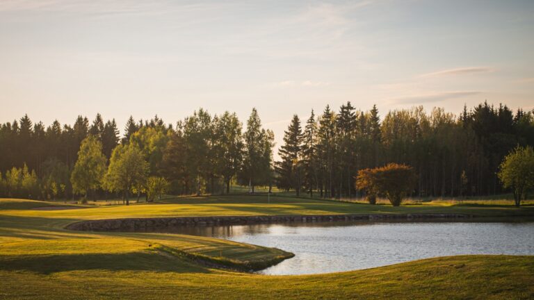 Vara-Bjertorp – en klassbana i slottsmiljö